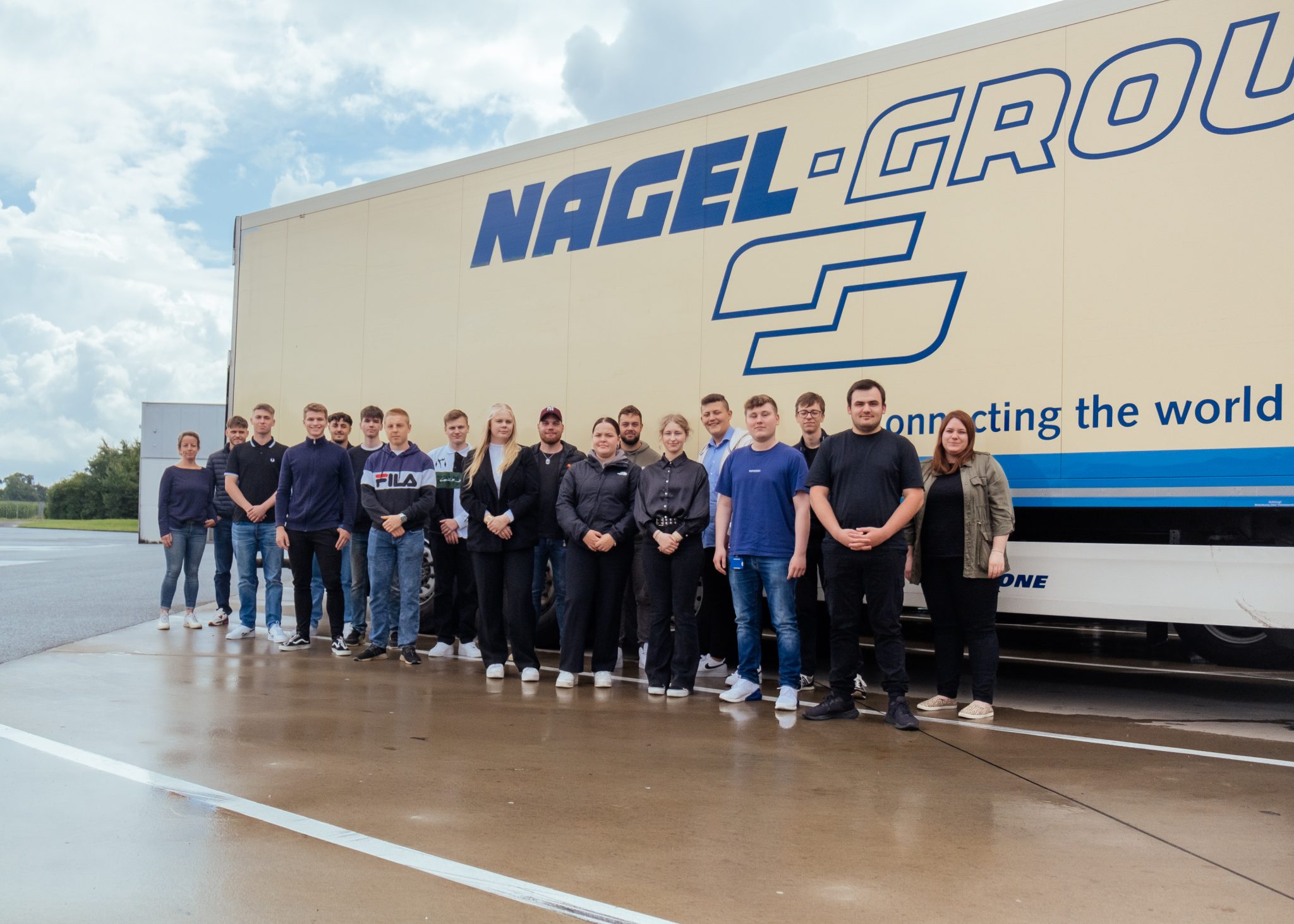 Erfolgreicher Start ins Berufsleben: Die Nagel-Group begrüßt über 150 ...