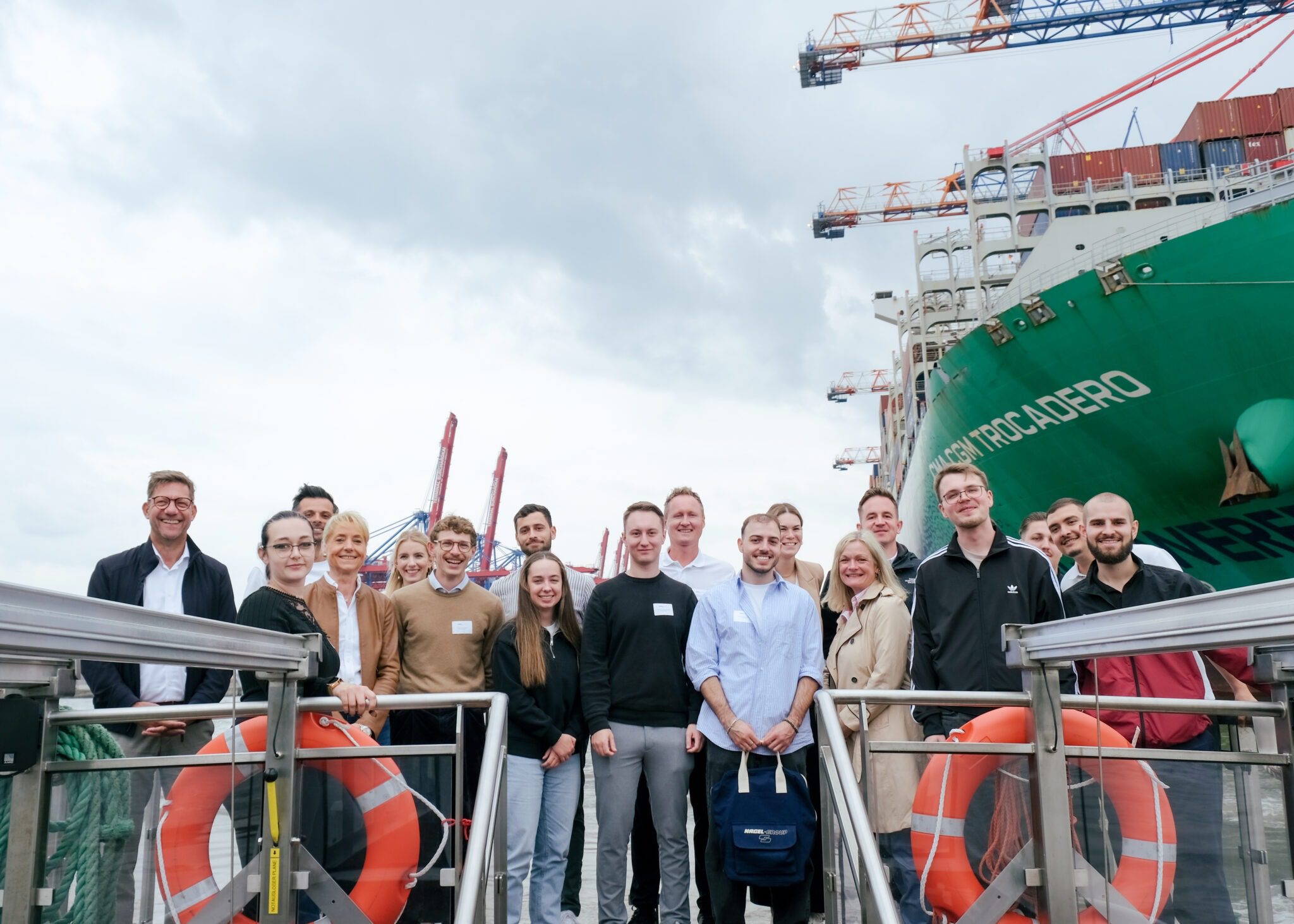 Top-Absolventen der Nagel-Group feiern herausragende Erfolge in der ...